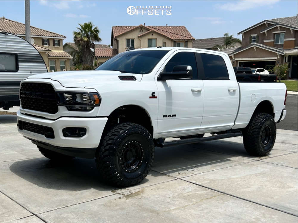 2022 Ram 2500 with 17x9 -12 Raceline Ryno and 37/13.5R17 Toyo Tires ...