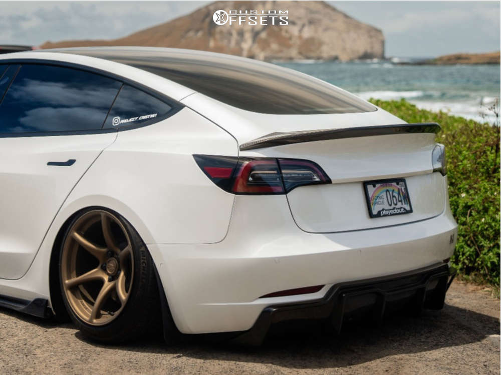 2021 Tesla 3 with 18x9.5 22 Kansei Tandem and 235/40R18 Michelin Pilot ...