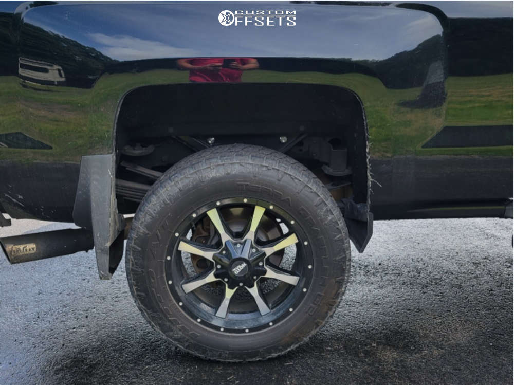 2017 Chevrolet Silverado 3500 HD with 20x9 0 Moto Metal MO970 and 275 ...