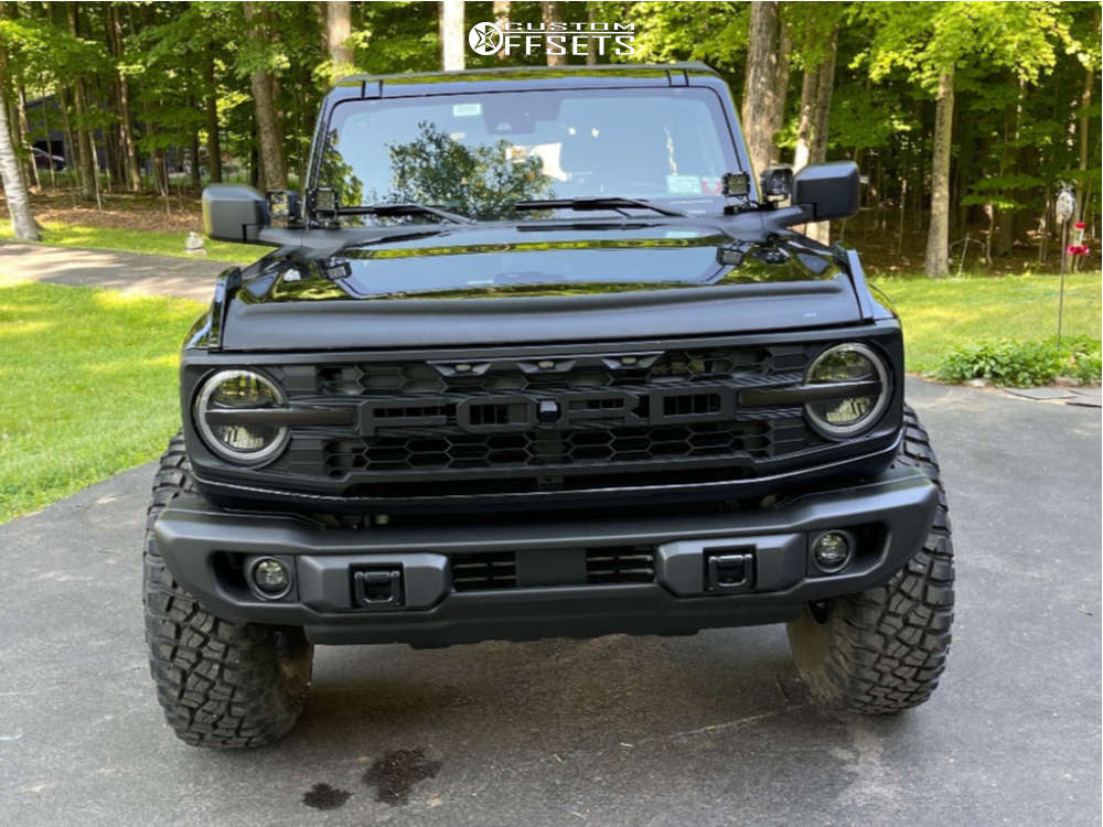 2023 Ford Bronco with 17x8.5 Method 305 and 37/12.5R17 BFGoodrich Mud ...