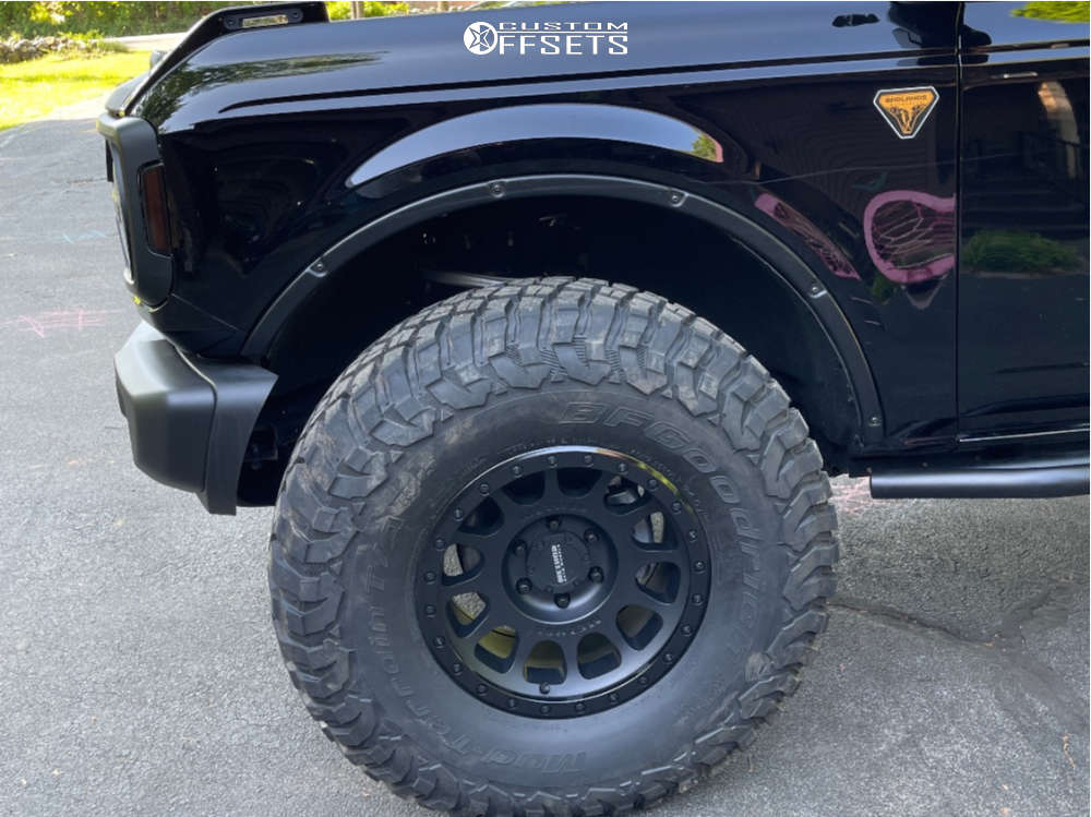 2023 Ford Bronco with 17x8.5 Method 305 and 37/12.5R17 BFGoodrich Mud ...