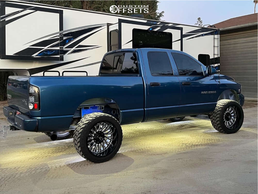2003 Dodge Ram 2500 with 22x12 -44 Fittipaldi Offroad Fa08 and 33/12.5R22 AMP Mud Terrain Attack ...