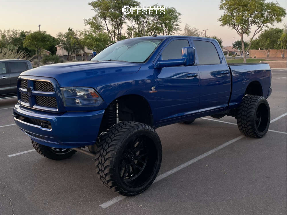 2017 Ram 2500 with 26x14 -76 TIS 560b and 38/15.5R26 AMP Mud Terrain ...