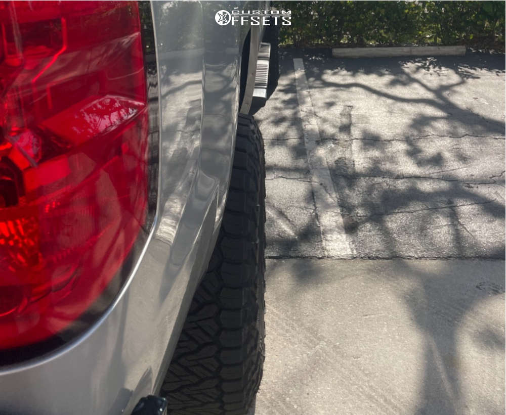 2019 Chevrolet Silverado 3500 HD with 17x9 18 Method Mr704 Hd and 35/12 ...