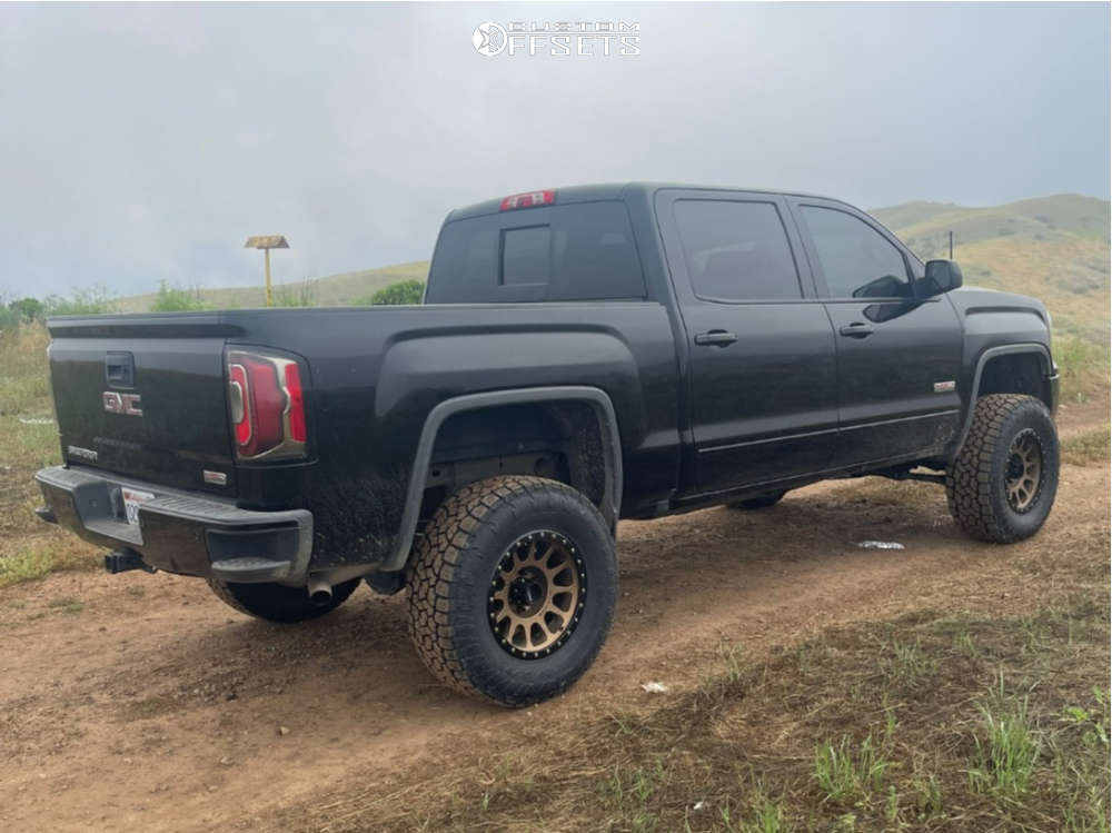 2017 GMC Sierra 1500 with 18x9 -12 Method Mr305 and 35/12.5R18 Toyo ...
