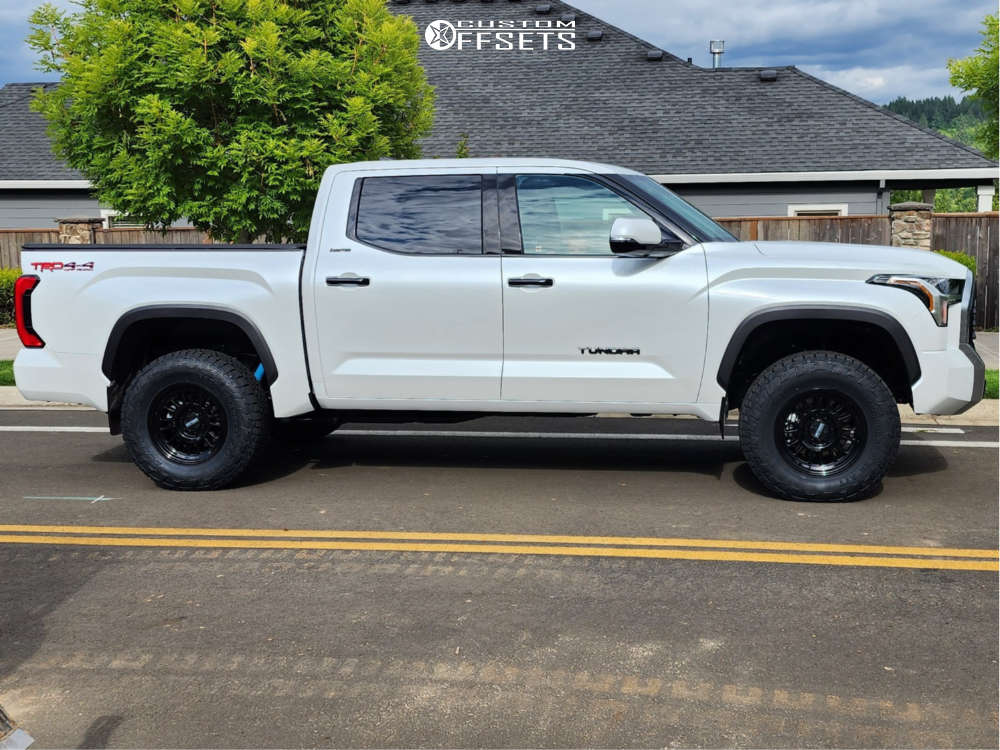 2023 Toyota Tundra with 18x9 18 Method Mr318 and 295/70R18 Nitto Recon ...
