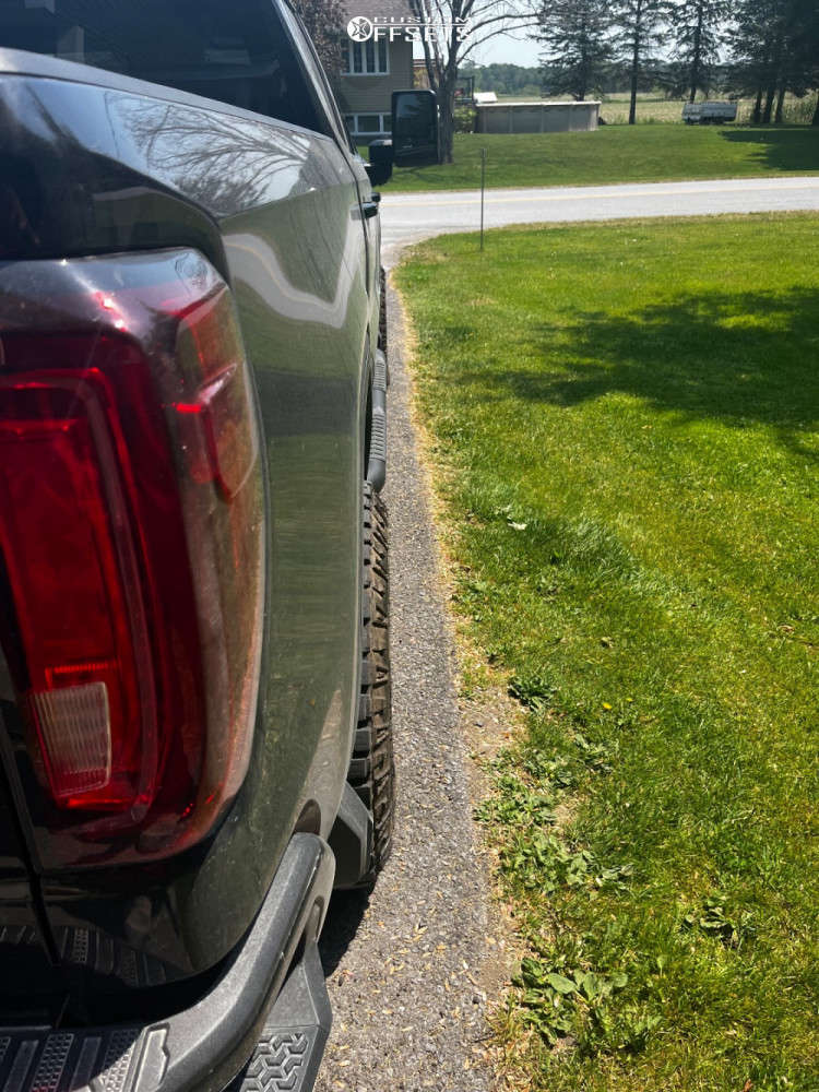 2021 GMC Sierra 1500 with 18x9 1 Fuel Coupler and 275/70R18 Goodyear ...