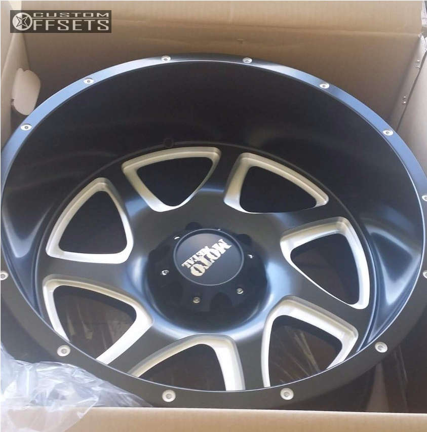 2000 Dodge Durango with 20x12 -44 Moto Metal Mo976 and 305/50R20 Cooper ...