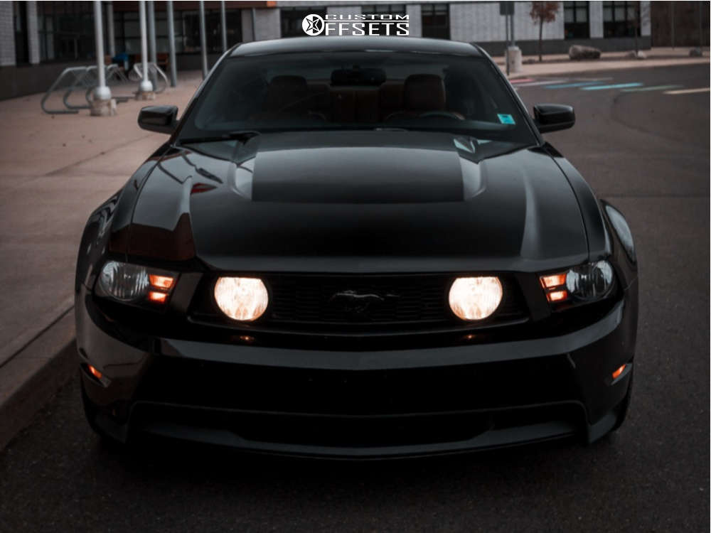 2010 Ford Mustang with 19x9.5 35 ESR Rf15 and 255/40R19 General G-max ...