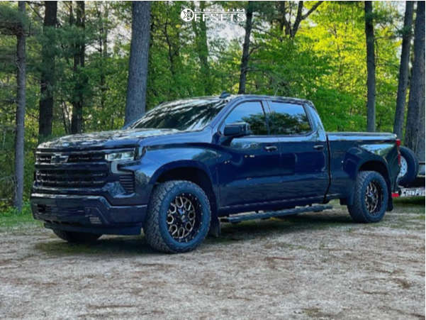 2022 Chevrolet Silverado 1500 with 20x9 0 Hardrock Gunner and 285/55R20 ...
