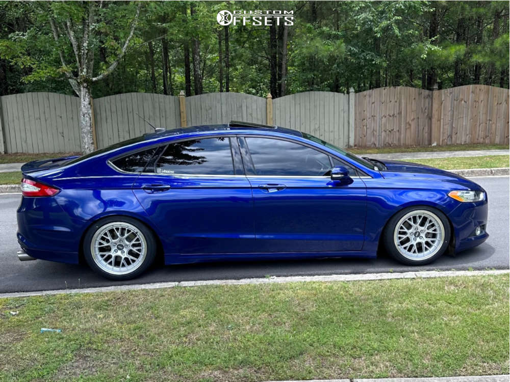 2013 Ford Fusion with 18x8.5 35 ESR Cs11 and 245/40R18 Vercelli Strada ...