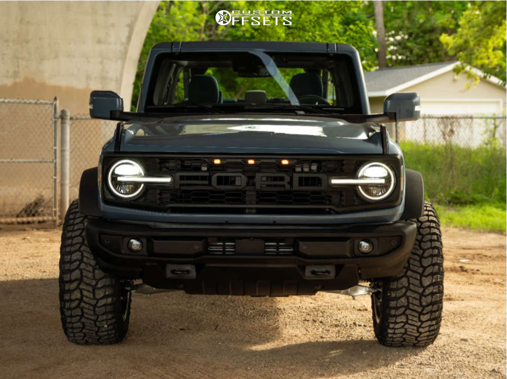 2023 Ford Bronco with 22x12 -44 Hostile Reaper and 35/12.5R22 Radar ...