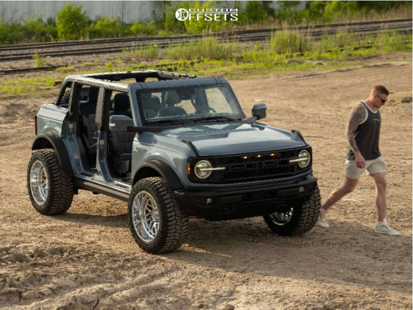 2023 Ford Bronco with 22x12 -44 Hostile Reaper and 35/12.5R22 Radar ...