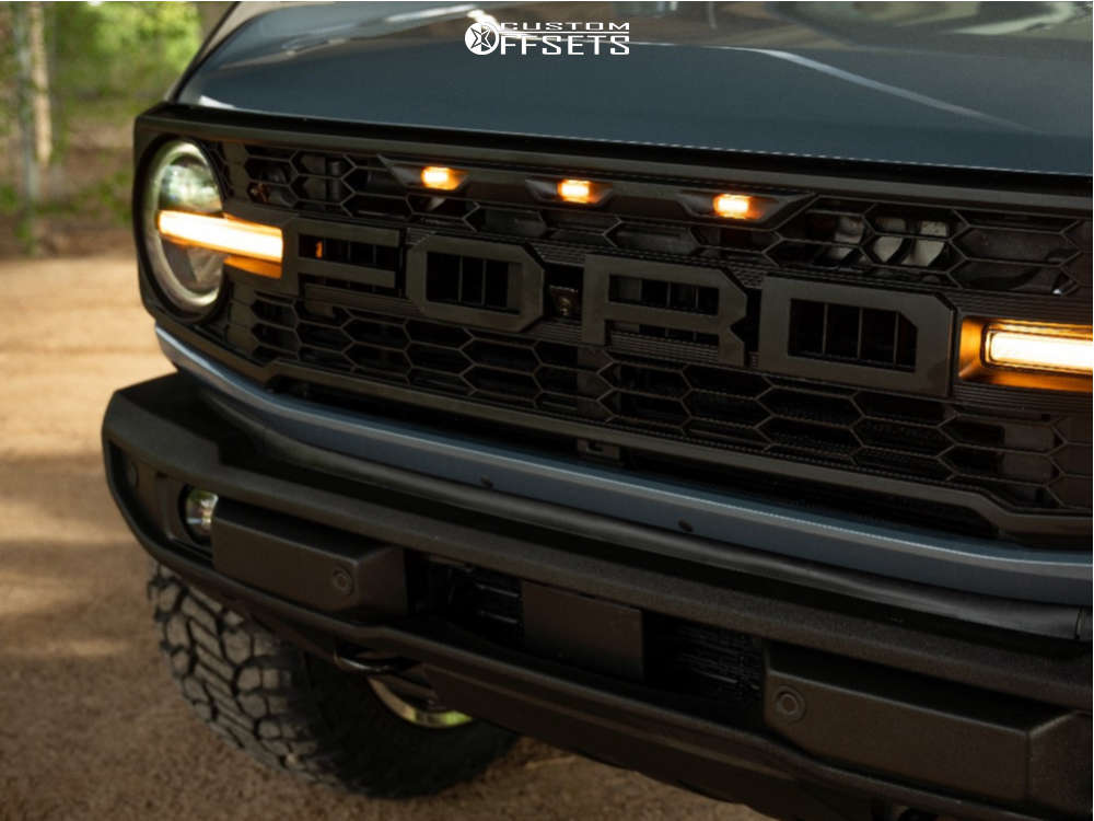 2023 Ford Bronco with 22x12 -44 Hostile Reaper and 35/12.5R22 Radar ...