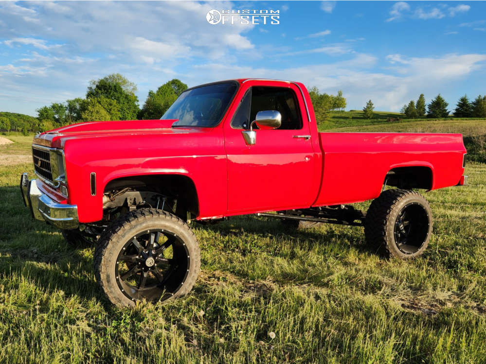1975 Chevrolet K10 with 24x14 -76 Moto Metal MO970 and 37/13.5R24 ...