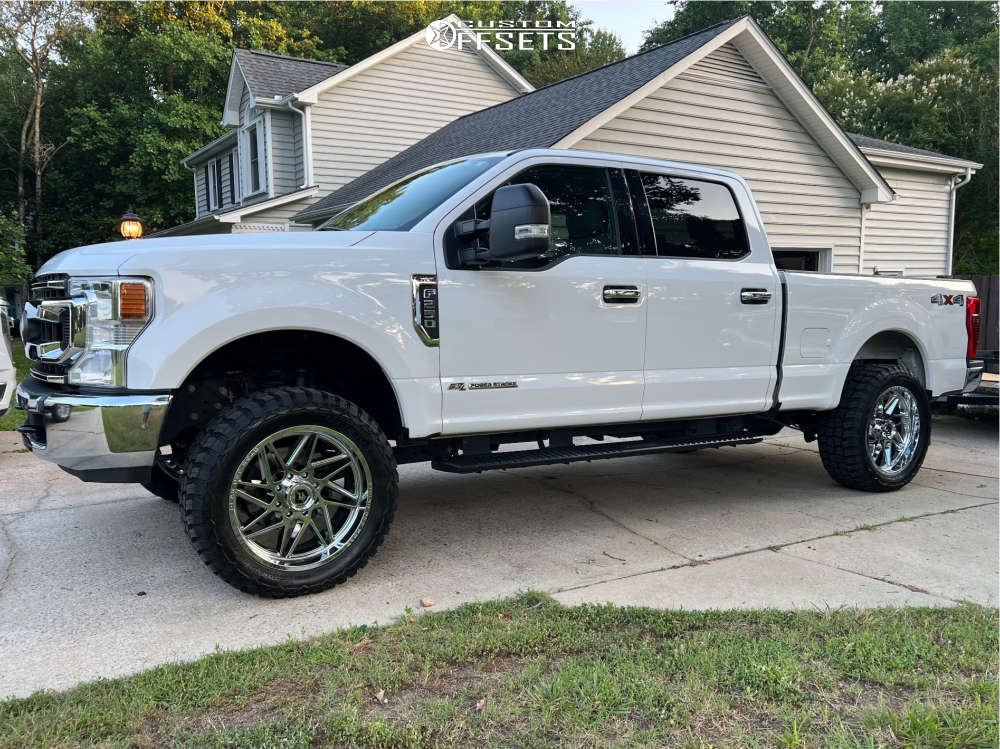 2021 Ford F-250 Super Duty with 22x10 -19 Gear Off-Road 761c and 35/12 ...