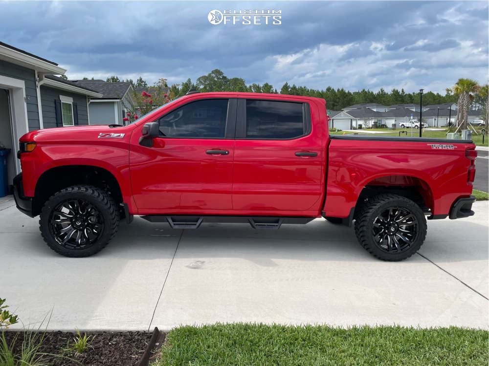 2021 Chevrolet Silverado 1500 with 22x10 -18 Fuel Blitz and 33/12.5R22 ...