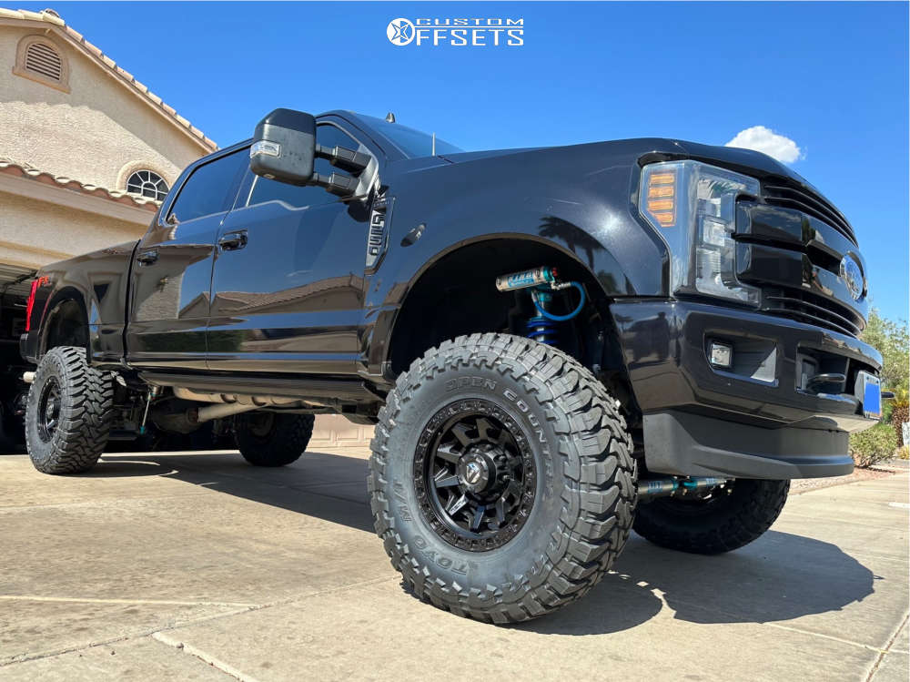 2019 Ford F-250 Super Duty with 18x9 -12 Fuel Covert and 38/13.5R18 ...