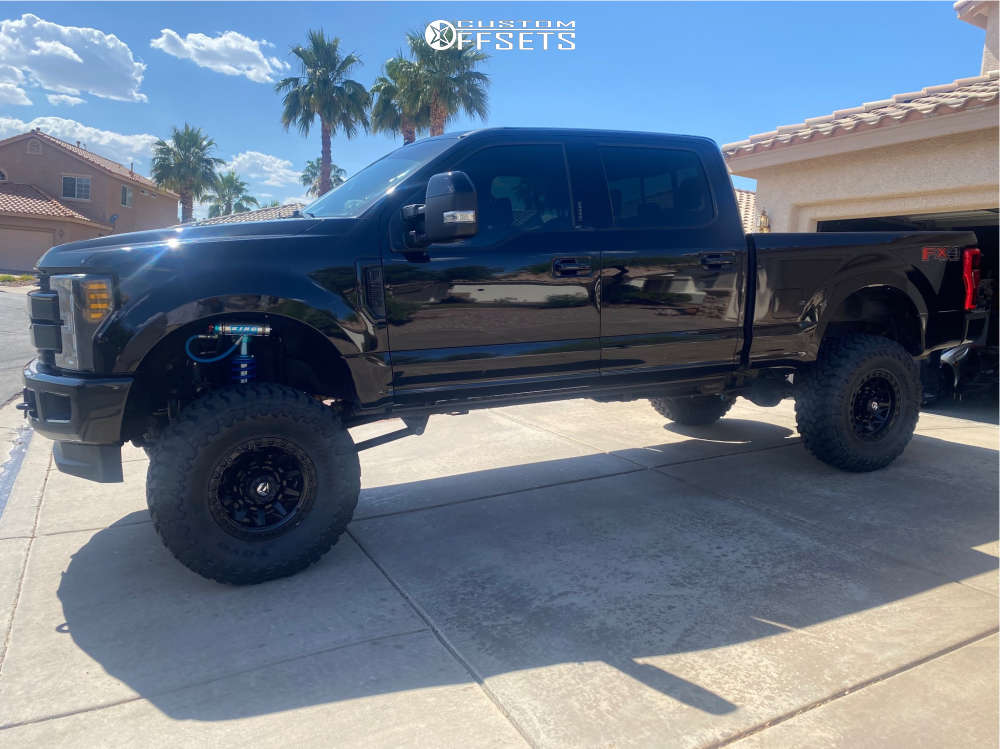 2019 Ford F-250 Super Duty with 18x9 -12 Fuel Covert and 38/13.5R18 ...