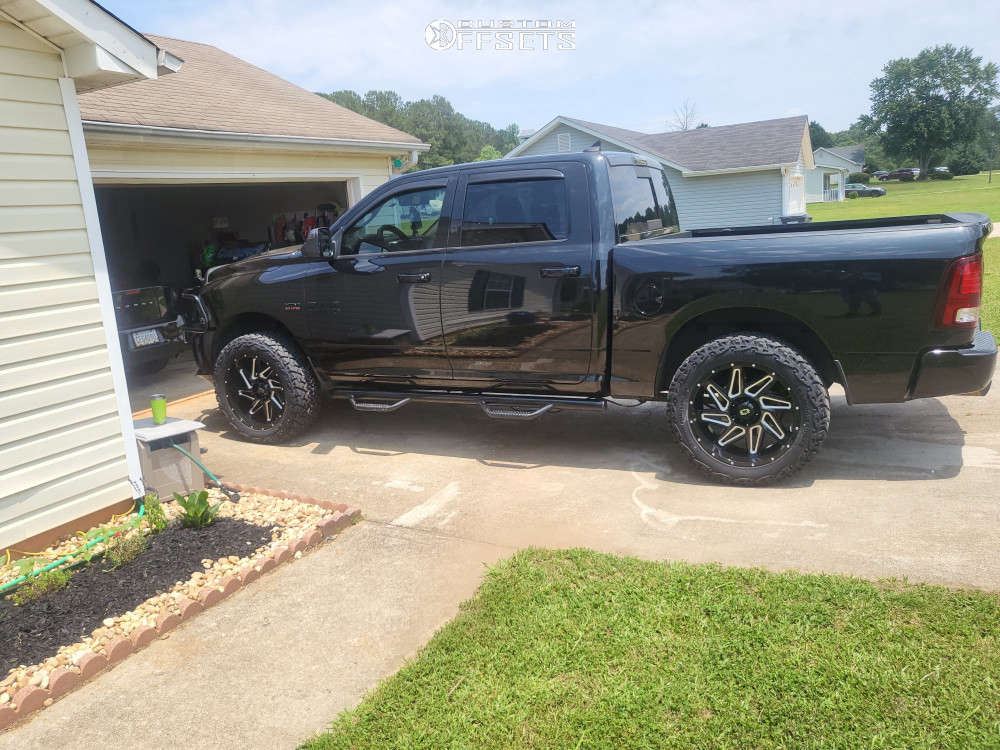 2018 Ram 1500 with 22x10 -19 Vision Spyder and 35/12.5R22 Venom Power Terra Hunter X/T and ...