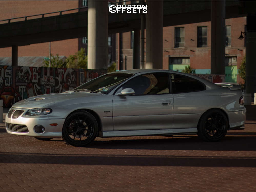 2006 Pontiac GTO with 18x8.5 35 Aodhan Aff7 and 245/40R18 Nitto Neo Gen ...