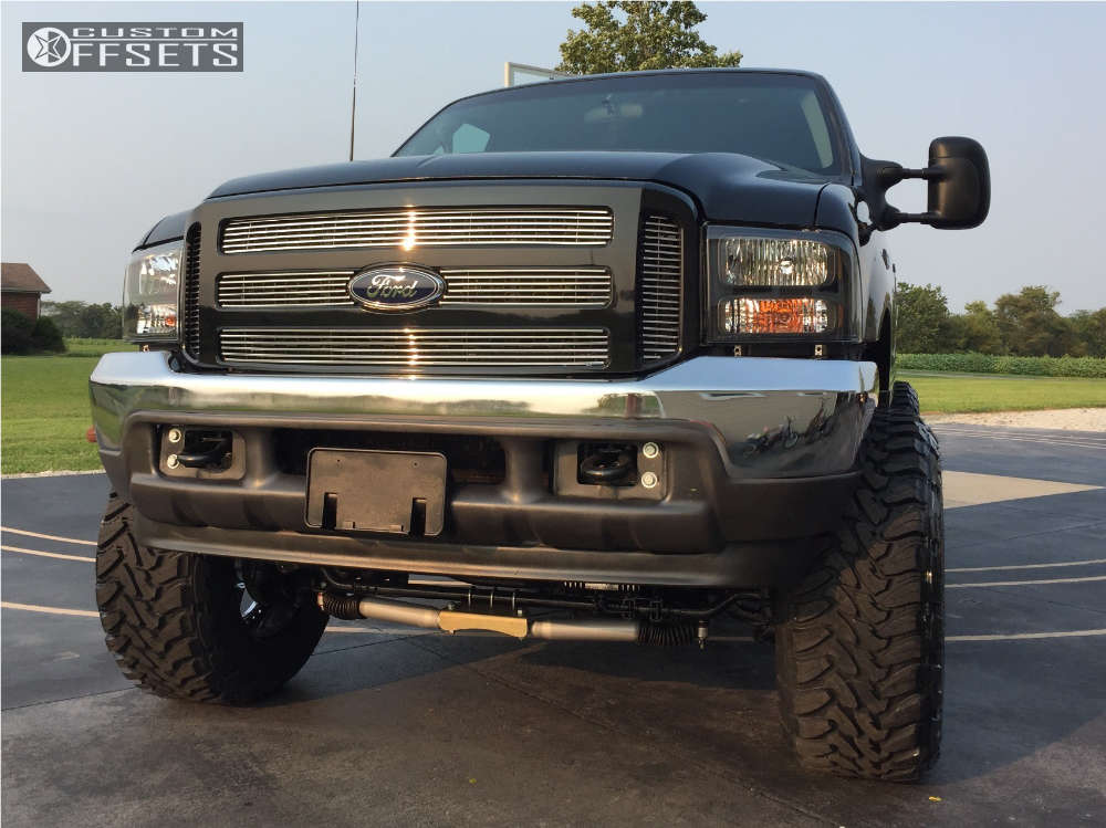 2002 Ford Excursion with 22x14 -70 Fuel Maverick and 37/13.5R22 Toyo ...