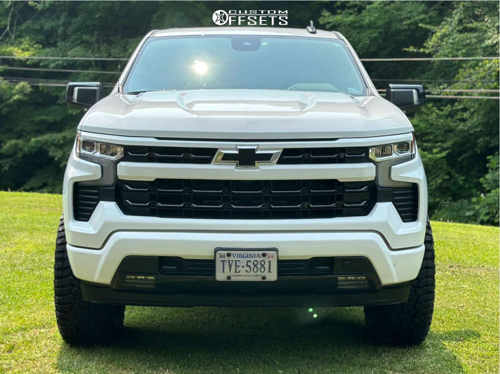 2022 Chevrolet Silverado 1500 with 20x10 -25 Vision Korupt and 35/12 ...