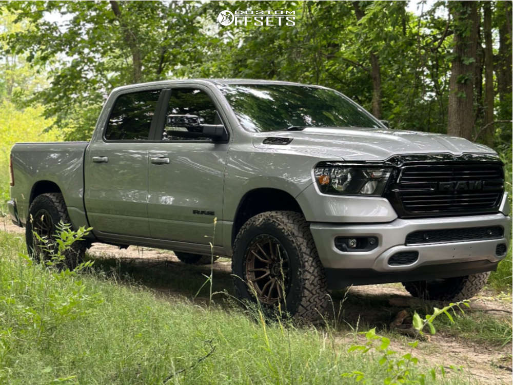 2021 Ram 1500 with 20x10 -18 Fuel Rebel 6 and 35/12.5R20 Venom Power ...