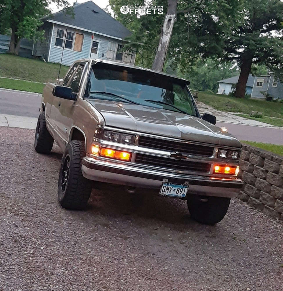 1997 Chevrolet K1500 with 17x9 -12 Vision Manic and 265/70R17 Kenda ...