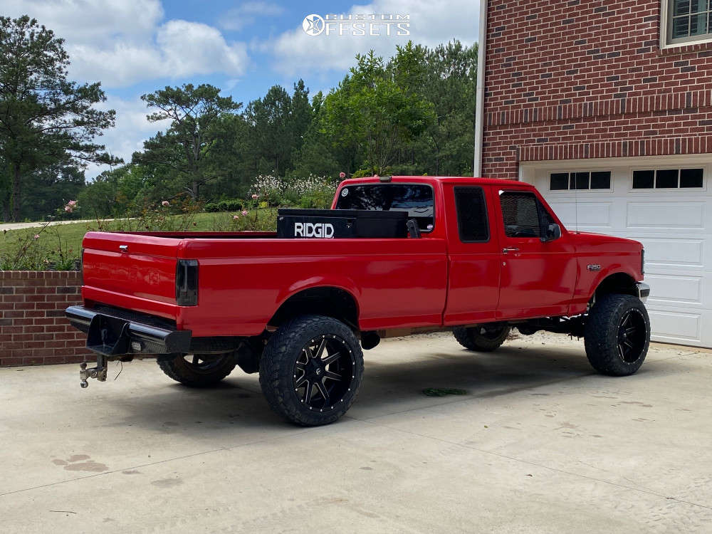 1992 Ford F-250 with 22x14 -76 Fuel Maverick and 35/12.5R22 Atturo ...