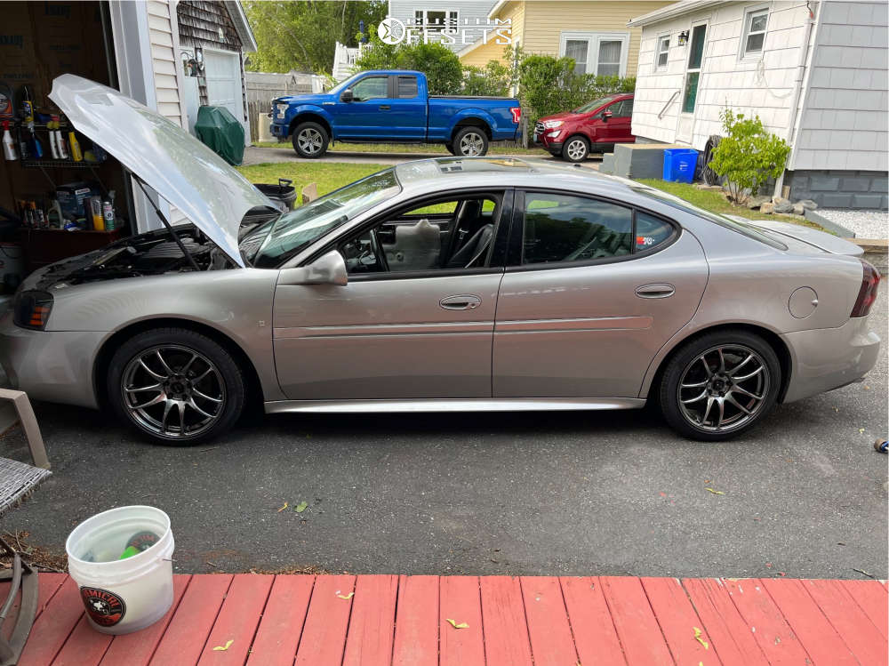 2007 Pontiac Grand Prix with 18x8.5 35 Vors Tr4 and 235/45R18 Pirelli ...