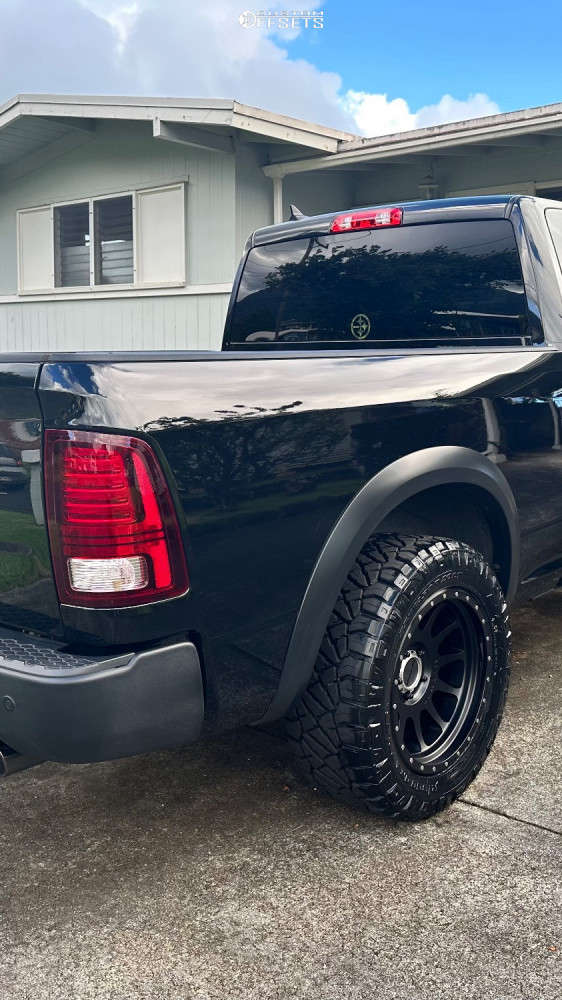 2022 Ram 1500 Classic with 20x10 -24 Method Mr605 and 33/12.5R20 Nitto ...