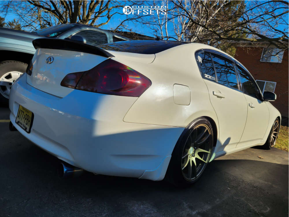 2008 INFINITI G35 with 18x9.5 35 AVID1 Av32 and 245/40R18 Toyo Tires ...