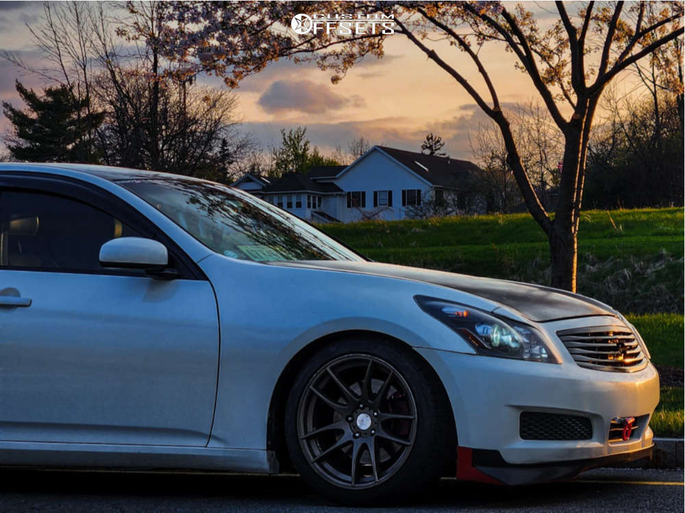 2008 INFINITI G35 with 18x9.5 35 AVID1 Av32 and 245/40R18 Toyo Tires ...