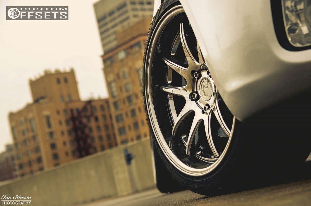 2013 Kia Forte Koup with 18x9.5 15 Aodhan DS02 and 235/40R18 Nankang NS ...