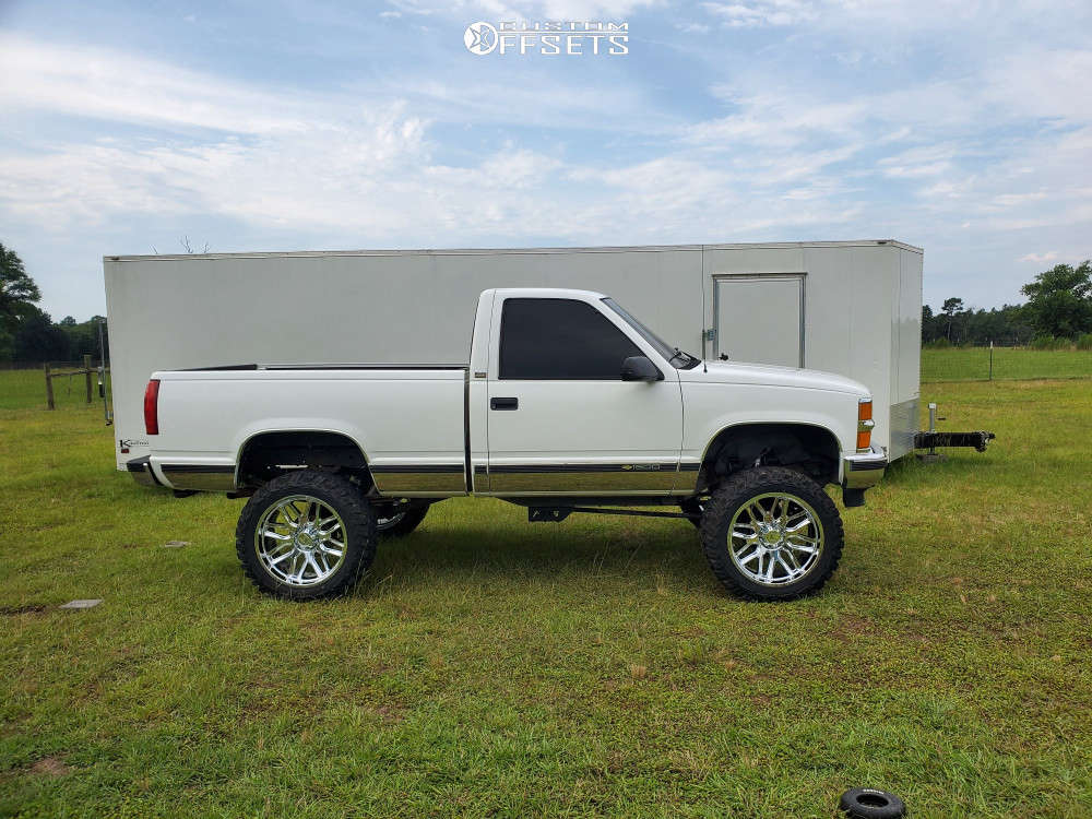 1995 Chevrolet K1500 with 22x10 -25 Hostile Vulcan and 35/12.5R22 ...