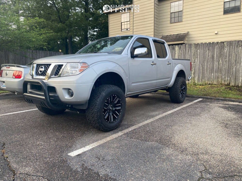 2016 Nissan Frontier with 18x9 18 Moto Metal Razor and 285/65R18 Venom ...