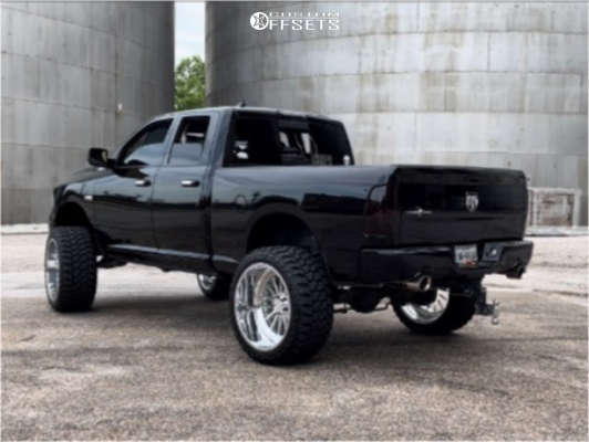 2017 Ram 1500 with 26x14 -76 KG1 Forged Rays and 38/15.5R26 Fury ...