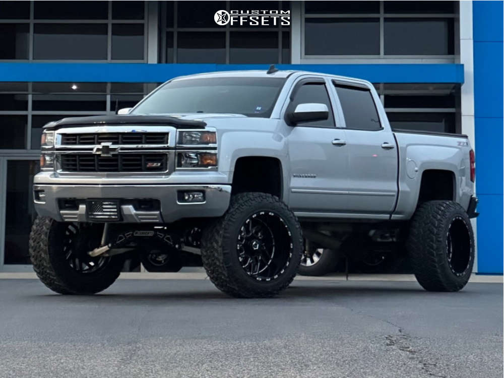 2015 Chevrolet Silverado 1500 with 22x14 -76 TIS 544bm and 37/13.5R22 Nitto Trail Grappler and ...