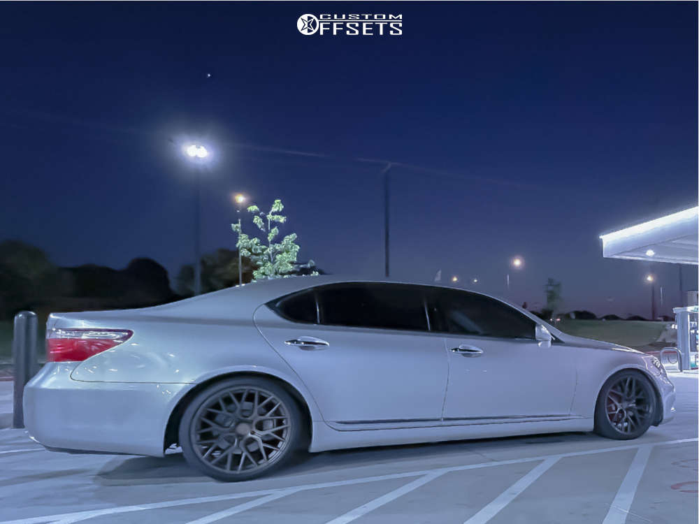 2008 Lexus LS460 with 20x9 30 Aodhan Aff9 and 245/35R20 Continental ...