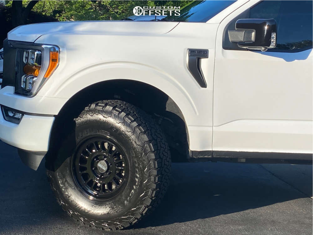2022 Ford F-150 with 17x8.5 25 Method Mr318 and 37/12.5R17 BFGoodrich ...