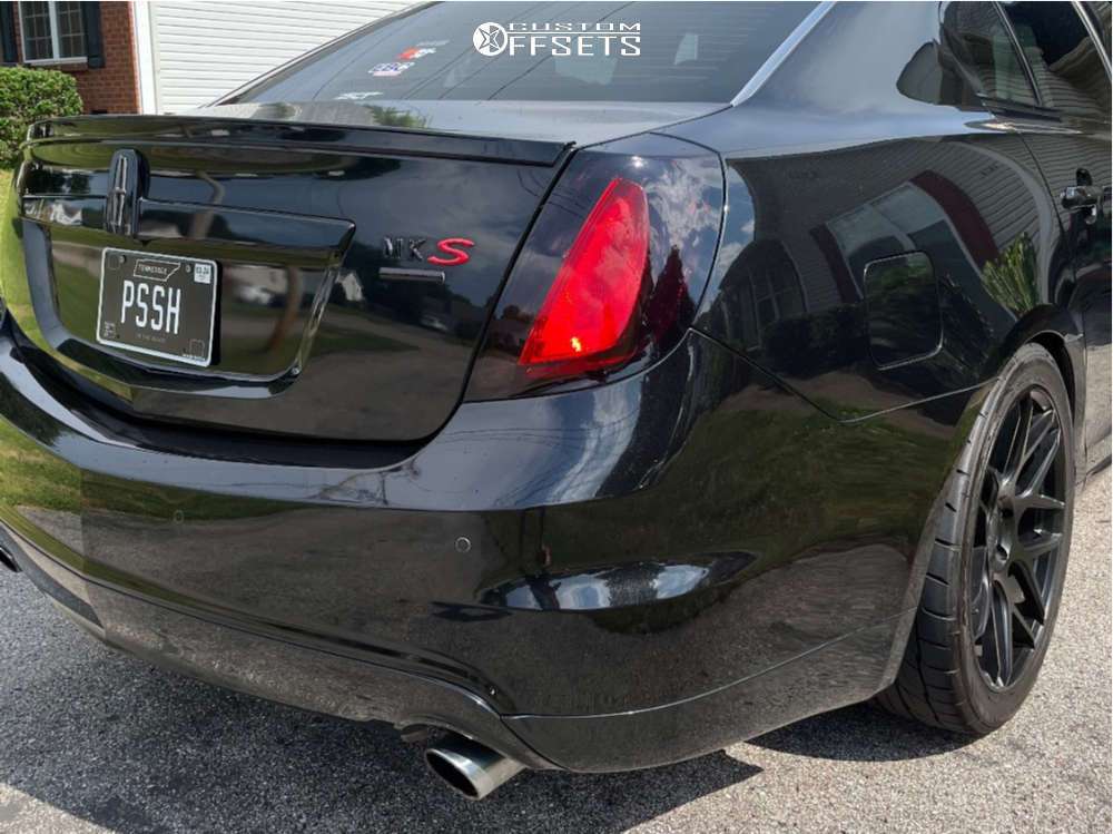 2011 Lincoln MKS with 20x9 32 Aodhan Aff2 and 275/40R20 Nitto Nt555 G2 ...