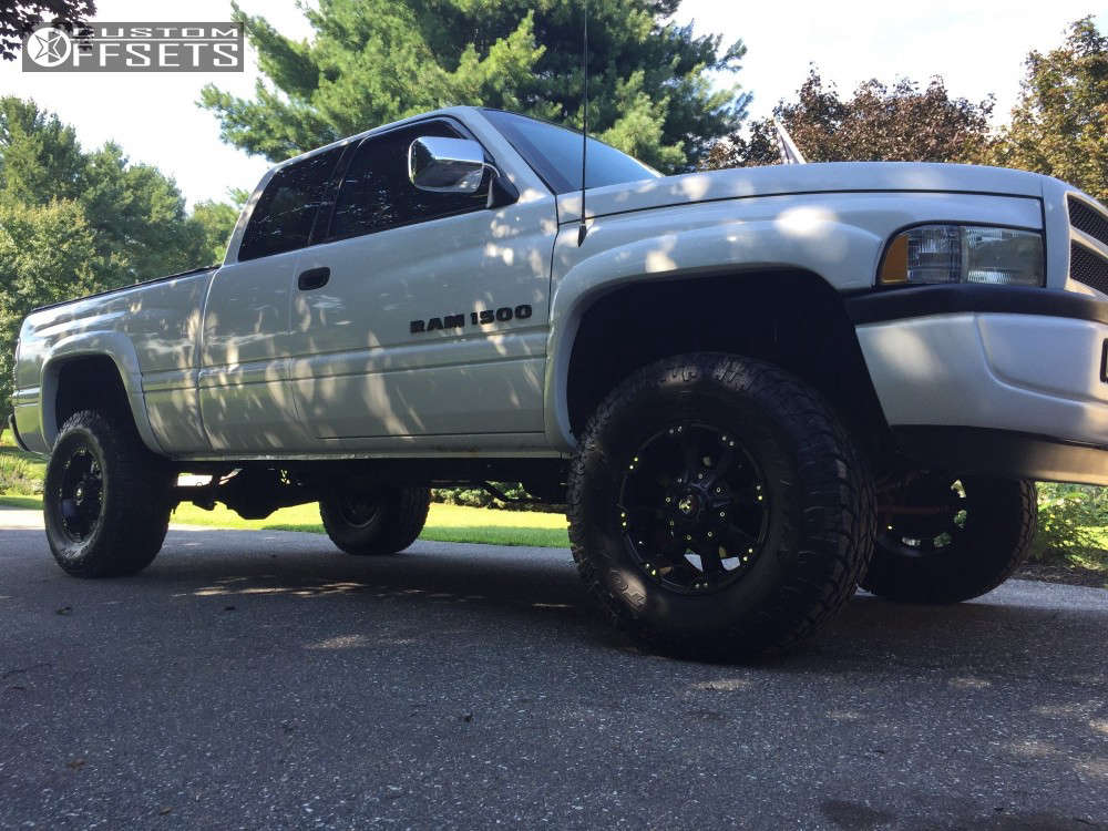 1997 Dodge Ram 1500 with 17x9 12 Ballistic Morax and 305/70R17 Toyo ...