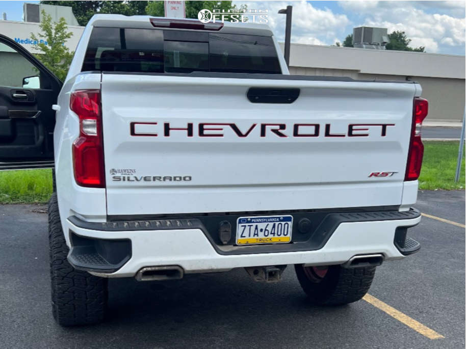 2019 Chevrolet Silverado 1500 with 20x10 -25 Vision Korupt and 35/12 ...
