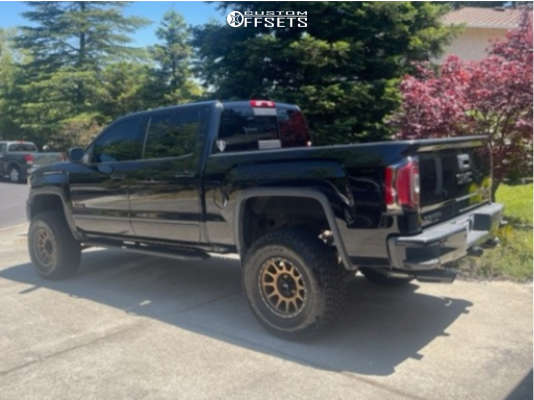 2017 GMC Sierra 1500 with 18x9 -12 Method Mr305 and 35/12.5R18 Toyo ...