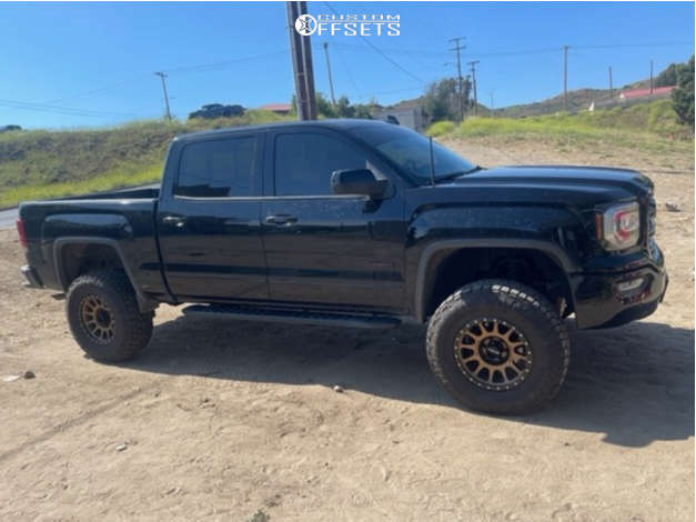 2017 GMC Sierra 1500 with 18x9 -12 Method Mr305 and 35/12.5R18 Toyo ...
