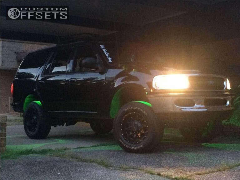 1998 Ford Expedition with 17x9 Raceline Shift and 265/70R17 Goodyear ...
