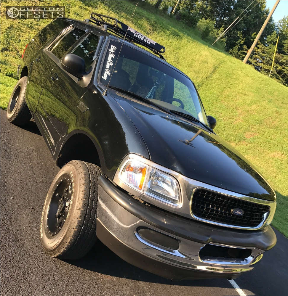 1998 Ford Expedition with 17x9 Raceline Shift and 265/70R17 Goodyear ...