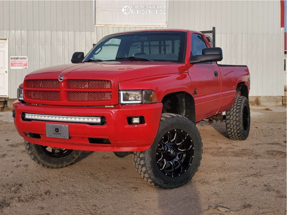 2002 Dodge Ram 2500 with 20x10 -18 Fuel Vandal and 35/12.5R20 Suretrac ...