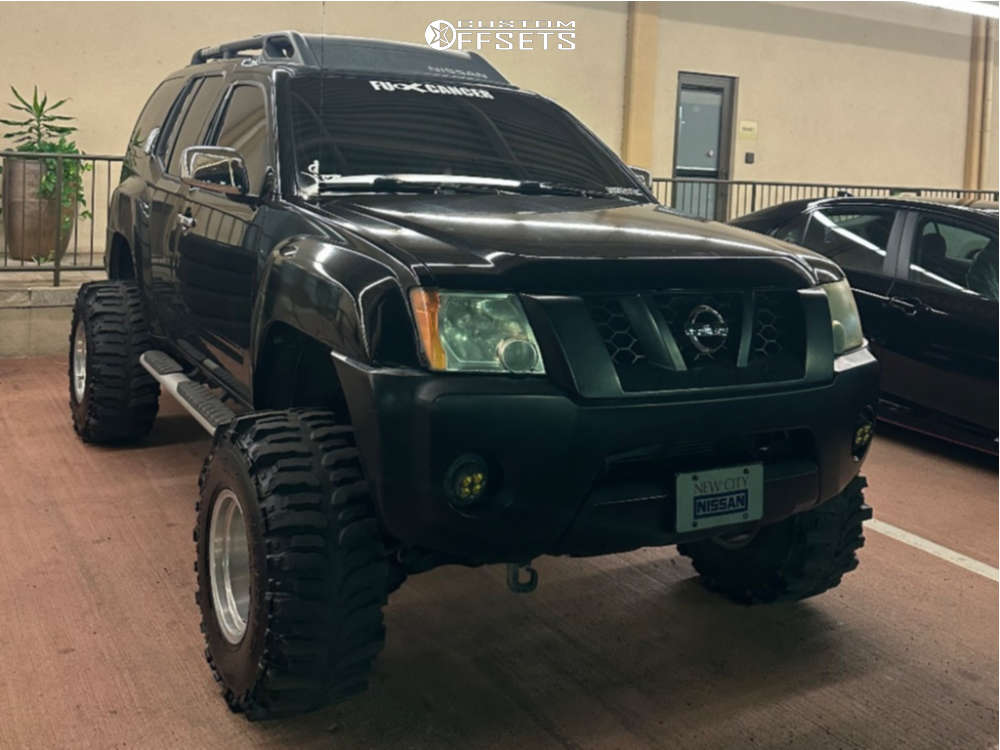 2006 Nissan Xterra with 15x12 -73 Mickey Thompson Classic Iii and 33/12 ...